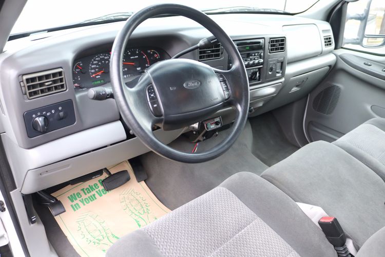 2002 Ford F-250 Super Duty XLT | Victory Motors of Colorado