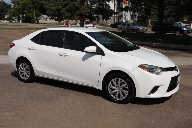 2014 Toyota Corolla Photos