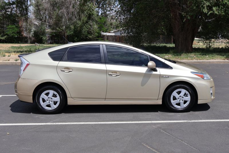 2011 Toyota Prius Photos
