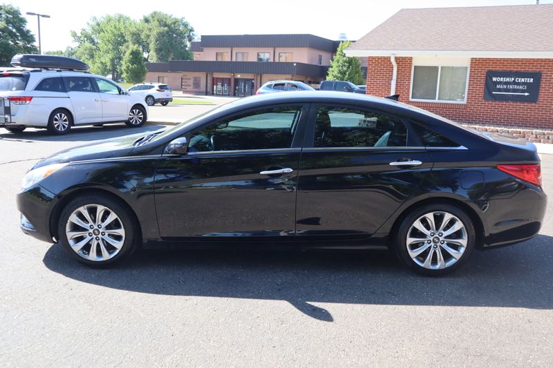 2012 Hyundai Sonata Photos