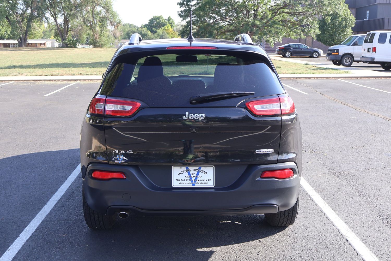 2016 Jeep Cherokee Latitude | Victory Motors of Colorado