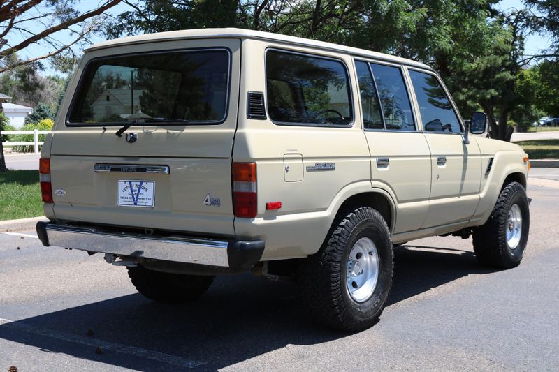 1986 Toyota Land Cruiser Photos