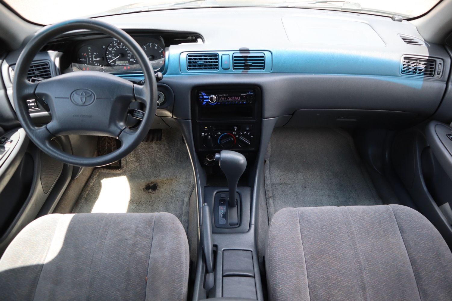1998 Toyota Camry XLE V6 | Victory Motors of Colorado