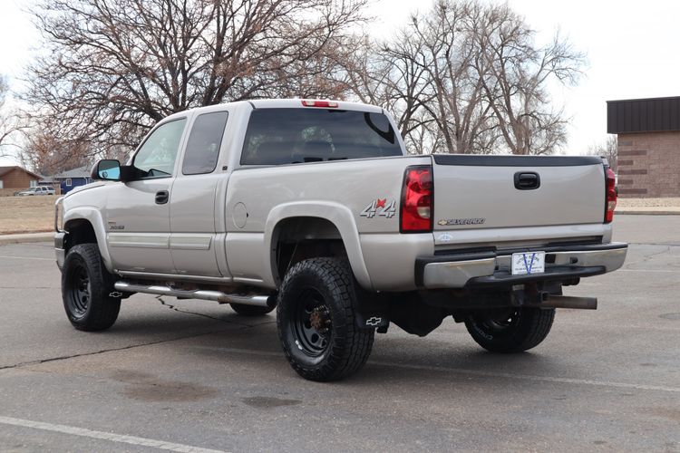 2006 Chevrolet Silverado 2500HD LS | Victory Motors of Colorado