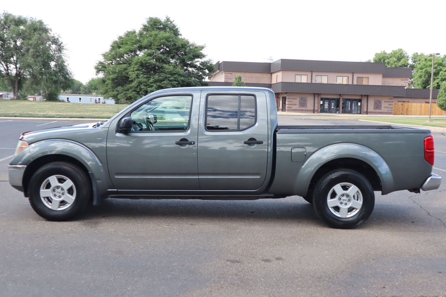 2007 Nissan Frontier SE | Victory Motors of Colorado