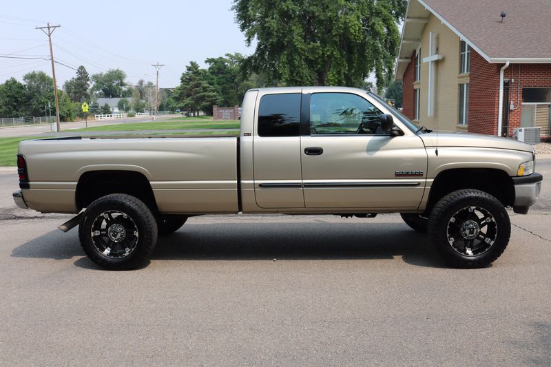 2002 Dodge Ram 2500 Photos
