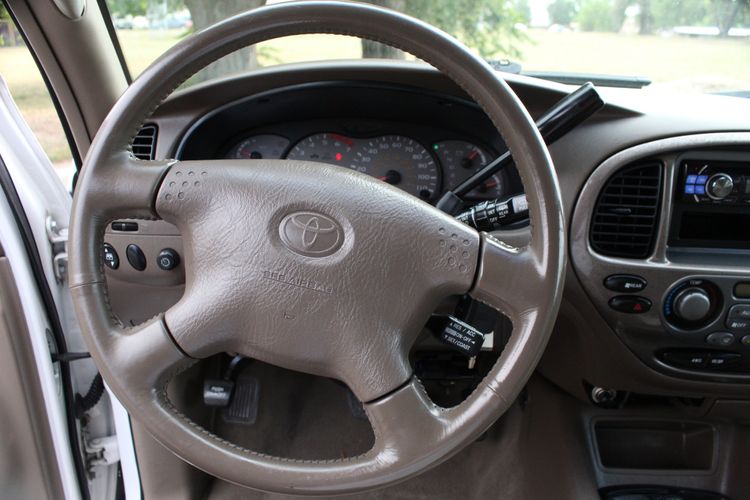 2002 Toyota Sequoia Limited | Victory Motors of Colorado