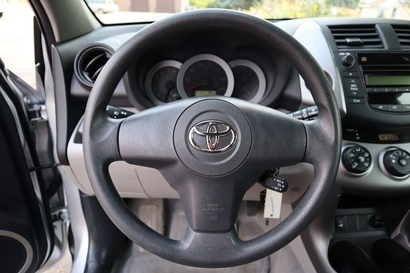 2007 Toyota RAV4 Photos