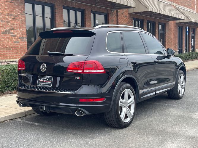 2014 Volkswagen Touareg TDI R-Line | Atlanta Motor Company