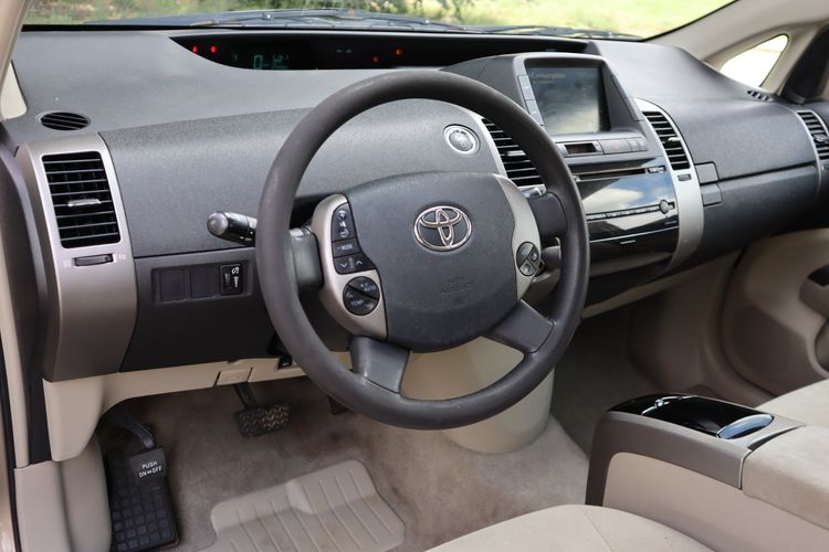 2007 Toyota Prius Base | Victory Motors of Colorado