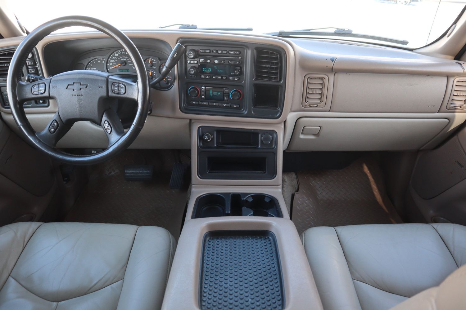 2003 Chevrolet Suburban 1500 LT | Victory Motors of Colorado