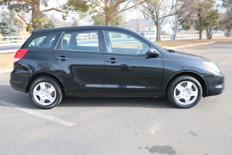2003 Toyota Matrix Photos