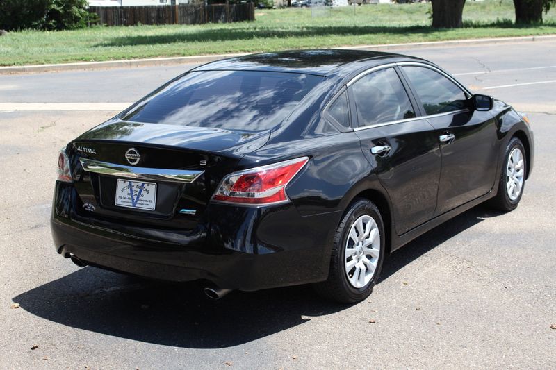 2014 Nissan Altima Photos
