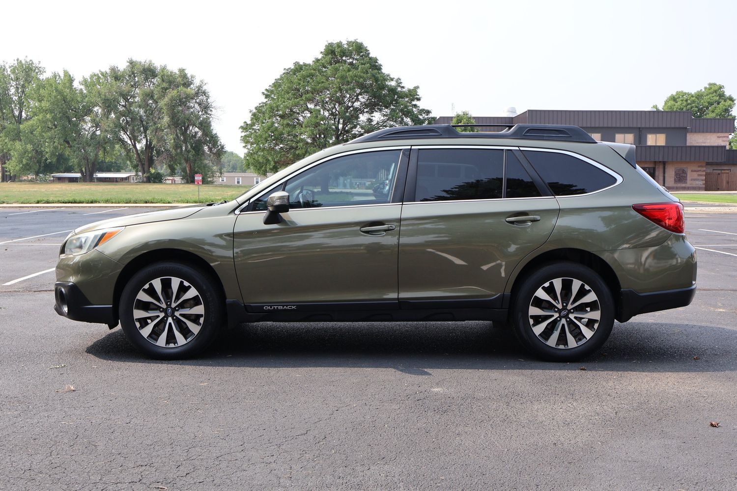 2015 Subaru Outback 2.5i Limited | Victory Motors of Colorado