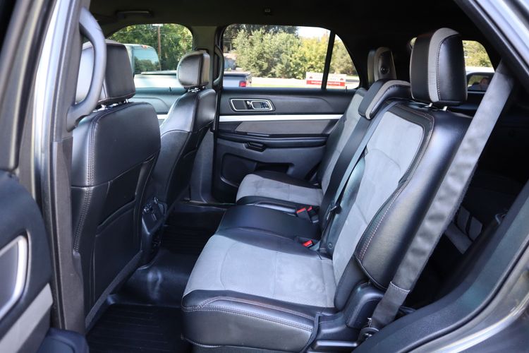 2017 Ford Explorer XLT | Victory Motors of Colorado