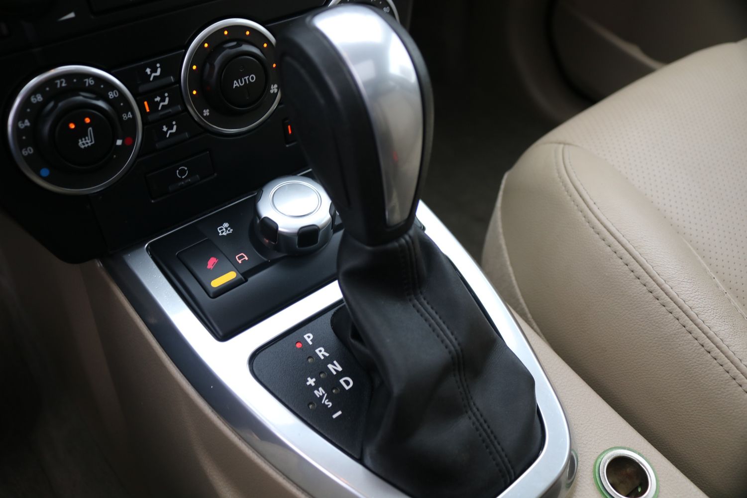 2009 Land Rover LR2 HSE | Victory Motors of Colorado