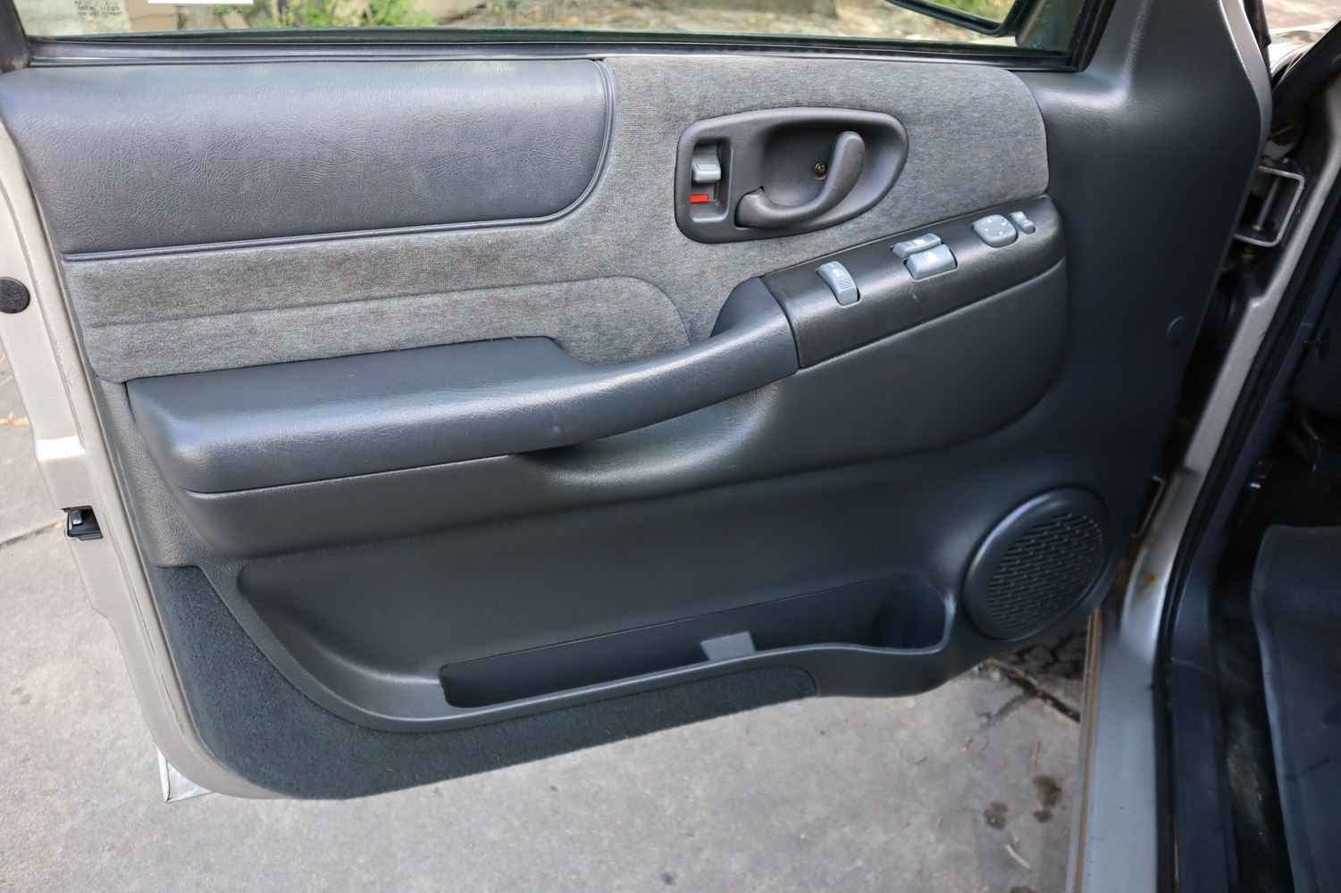 2002 GMC Sonoma SLS | Victory Motors of Colorado