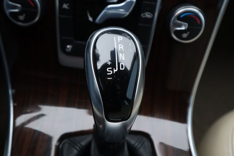 2015 Volvo S60 T5 Premier | Victory Motors of Colorado