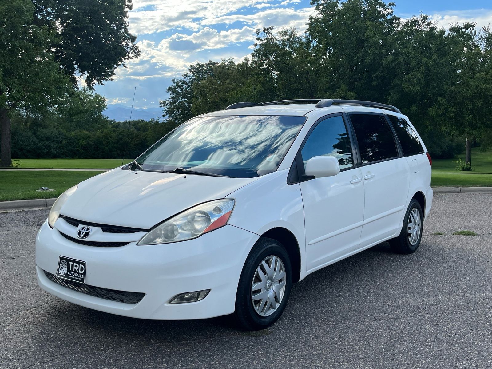 2010 Toyota Sienna CE 7-Passenger | TRD Auto Sales LLC