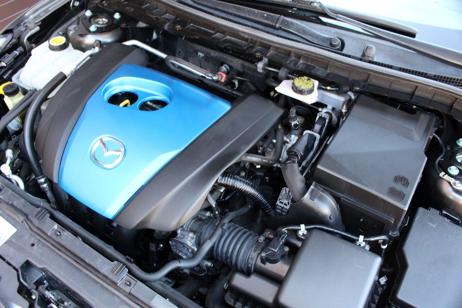 2013 Mazda Mazda3 i Touring | Victory Motors of Colorado