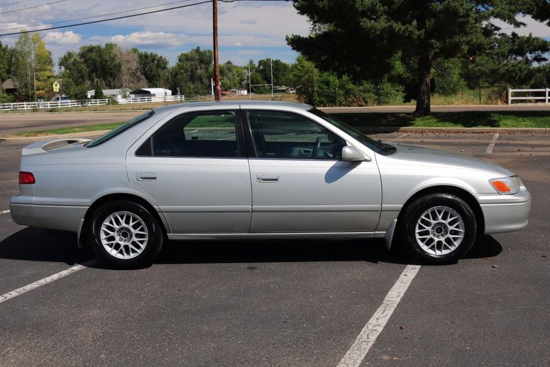 2001 Toyota Camry Photos