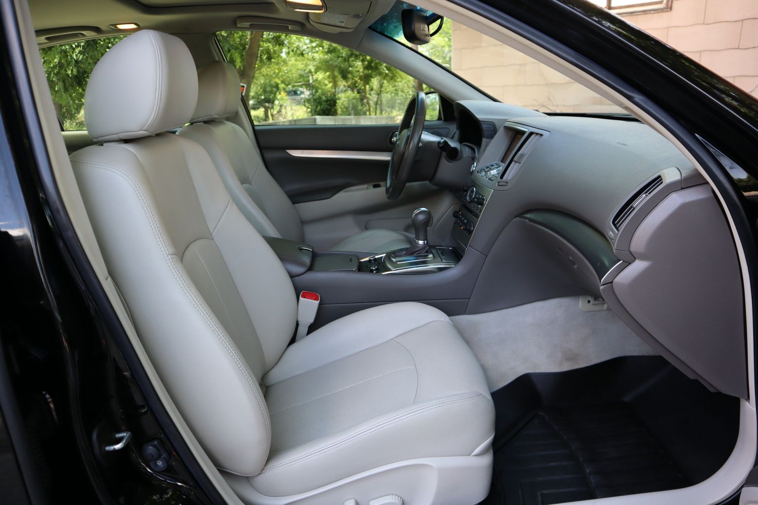 2015 INFINITI Q40 Base | Victory Motors of Colorado