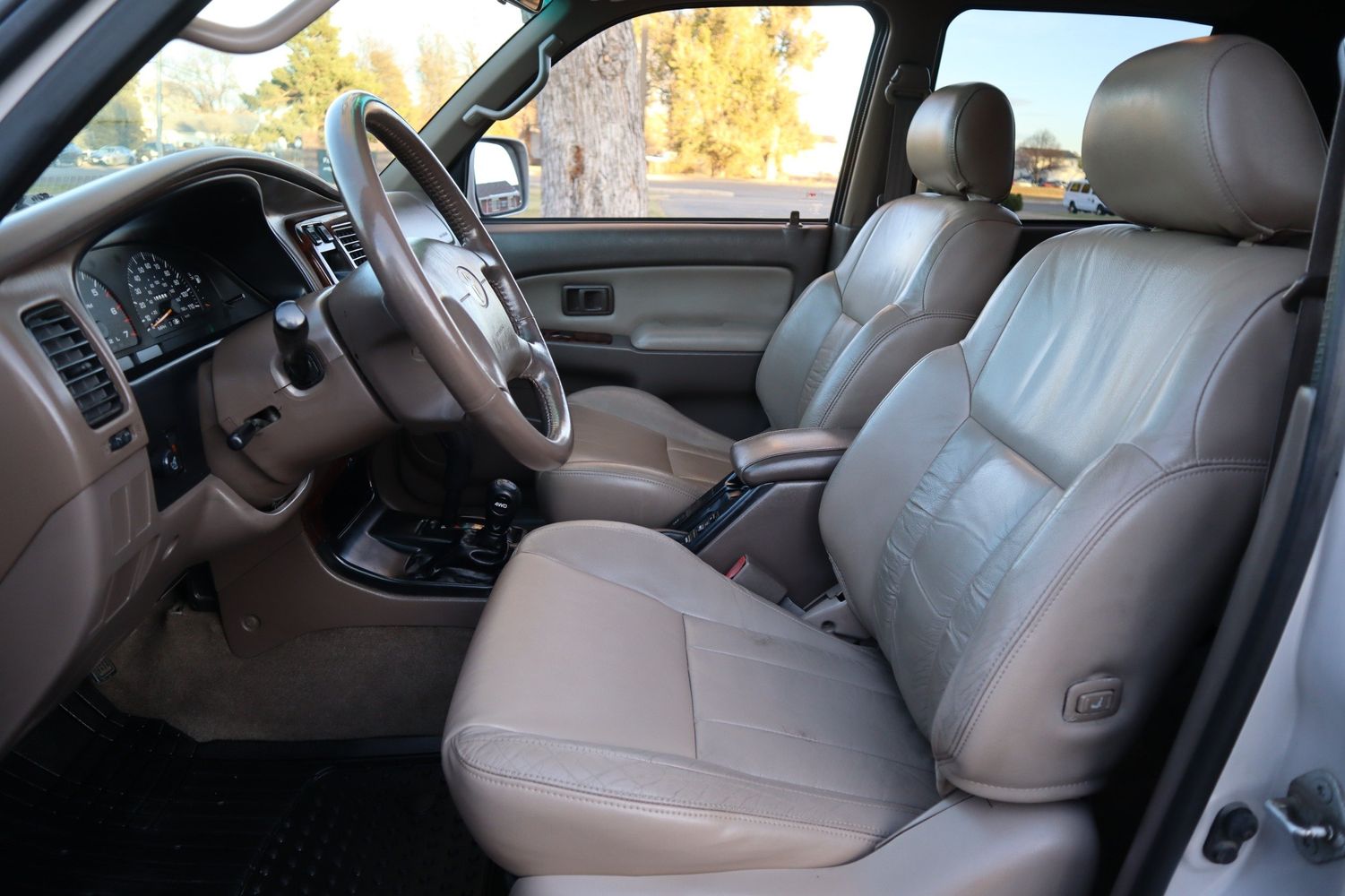 1998 Toyota 4Runner Limited | Victory Motors of Colorado