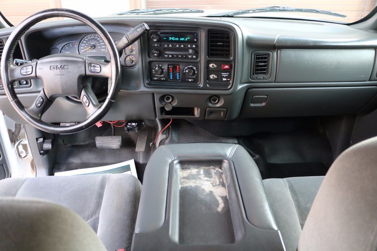 2006 GMC Sierra 3500 | Victory Motors of Colorado