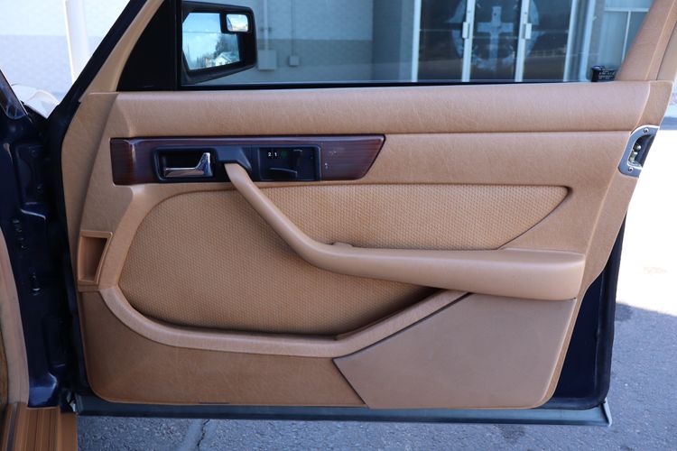 1988 Mercedes-Benz 420-Class 420 SEL | Victory Motors of Colorado