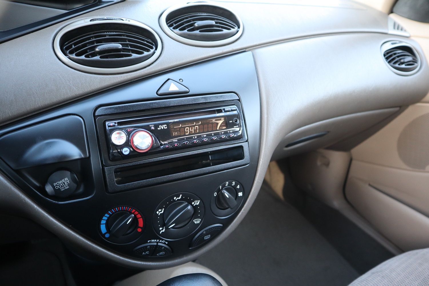 2003 Ford Focus SE Comfort | Victory Motors of Colorado