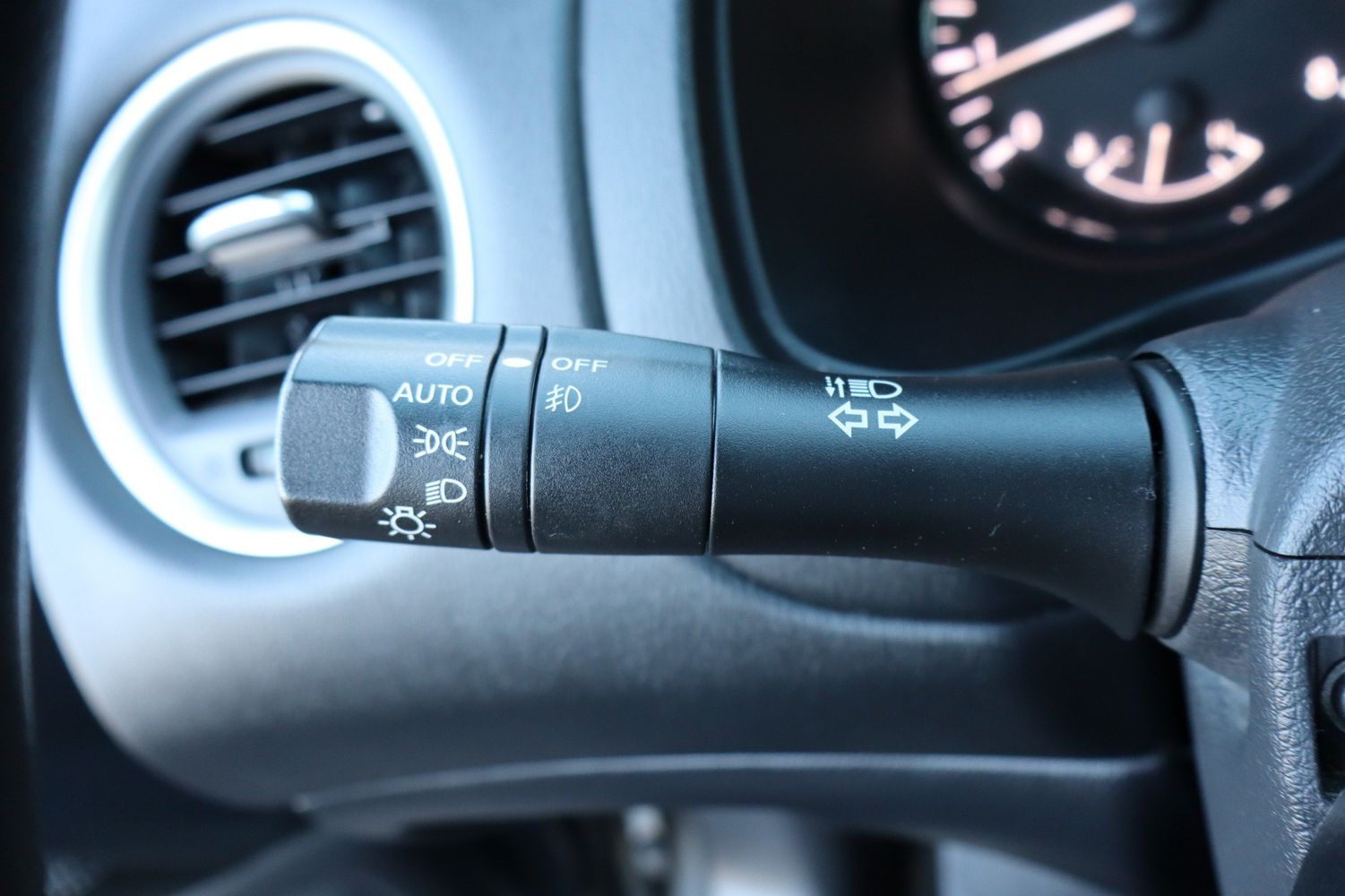 2016 Nissan Pathfinder SL | Victory Motors of Colorado