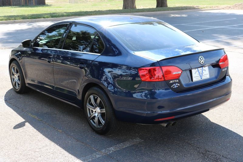 2013 Volkswagen Jetta Photos