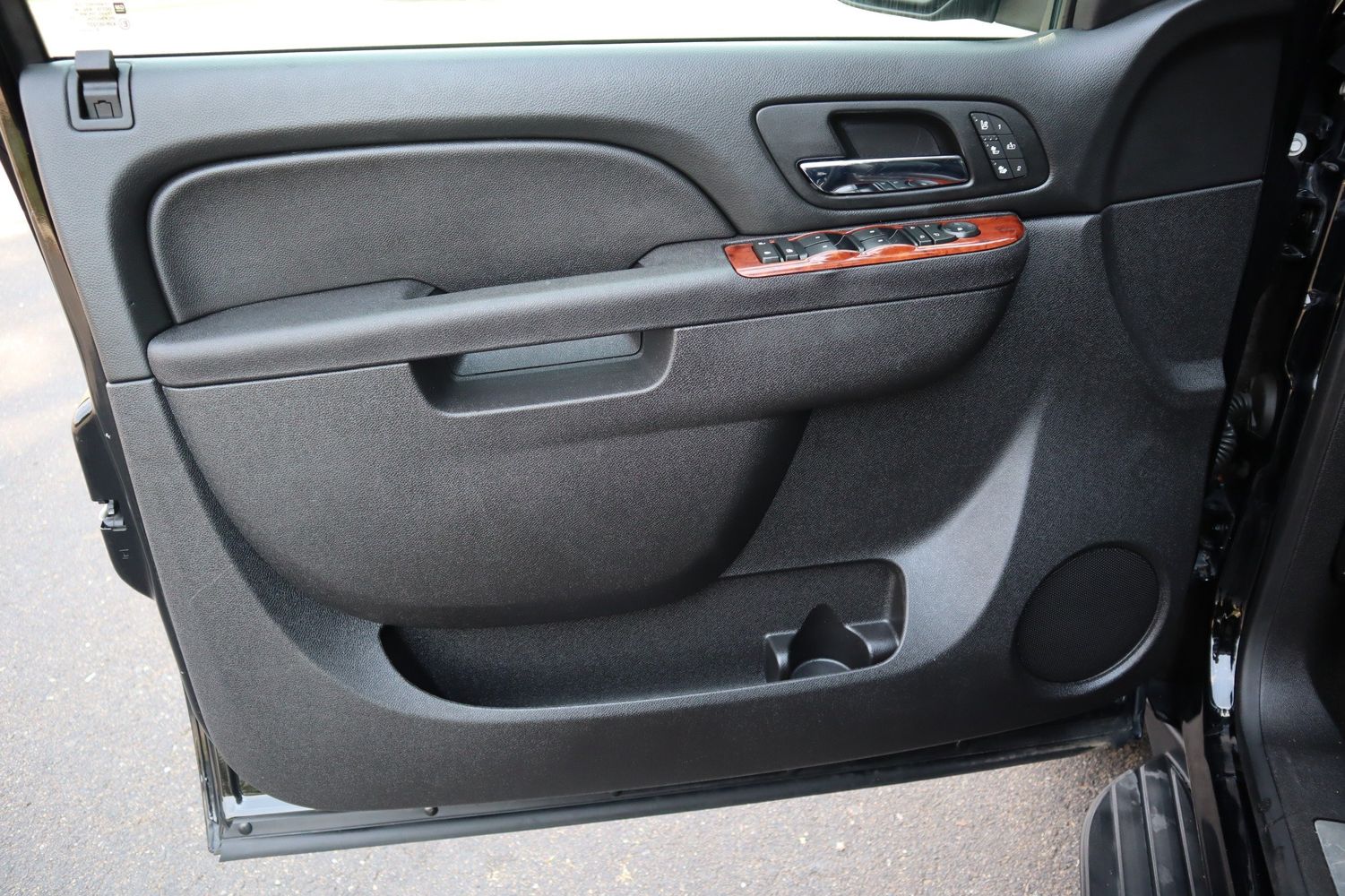 2013 Chevrolet Avalanche LTZ Black Diamond | Victory Motors of Colorado