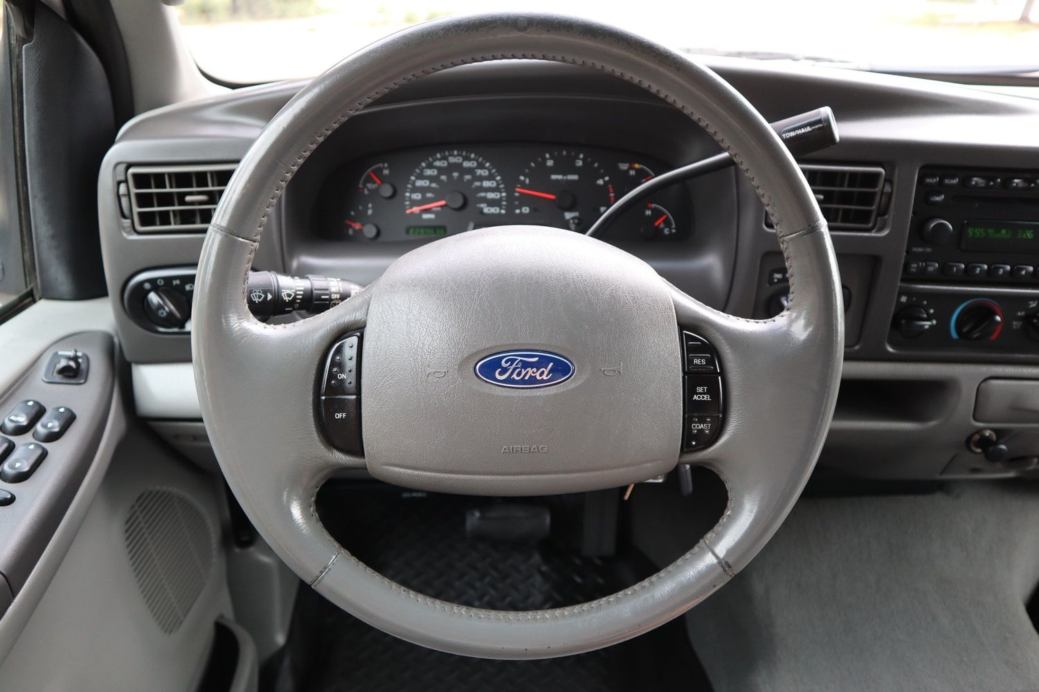 2004 Ford Excursion XLT | Victory Motors of Colorado