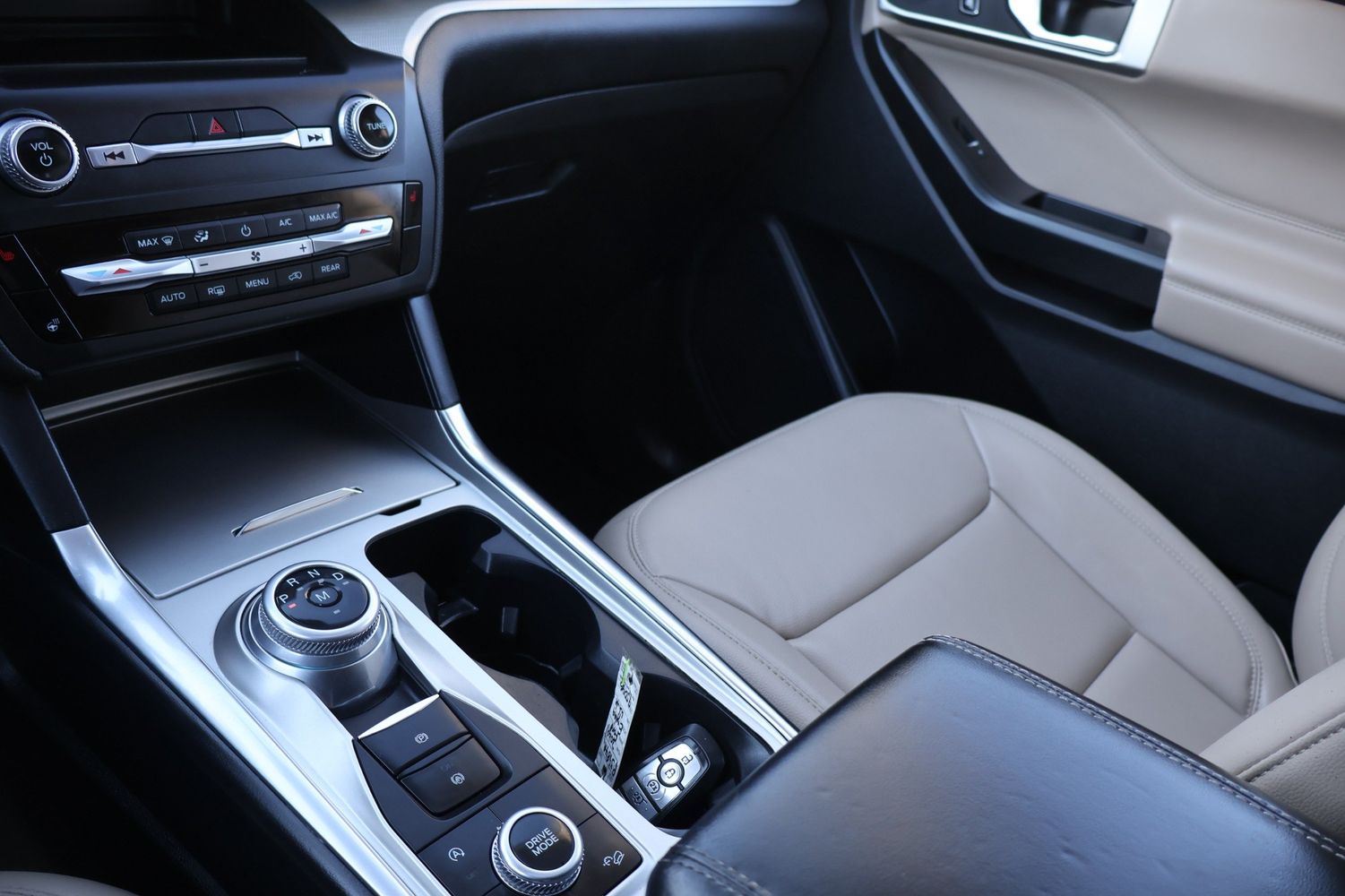 2020 Ford Explorer XLT | Victory Motors of Colorado