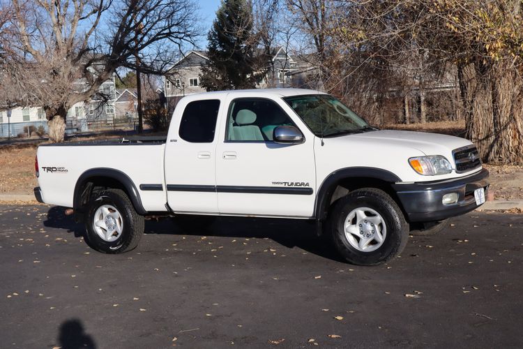 2002 Toyota Tundra SR5 V8 | Victory Motors of Colorado