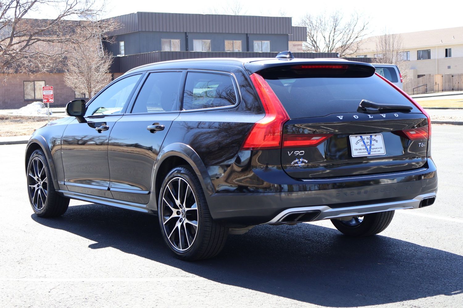 2019 Volvo V90 Cross Country T6 | Victory Motors of Colorado