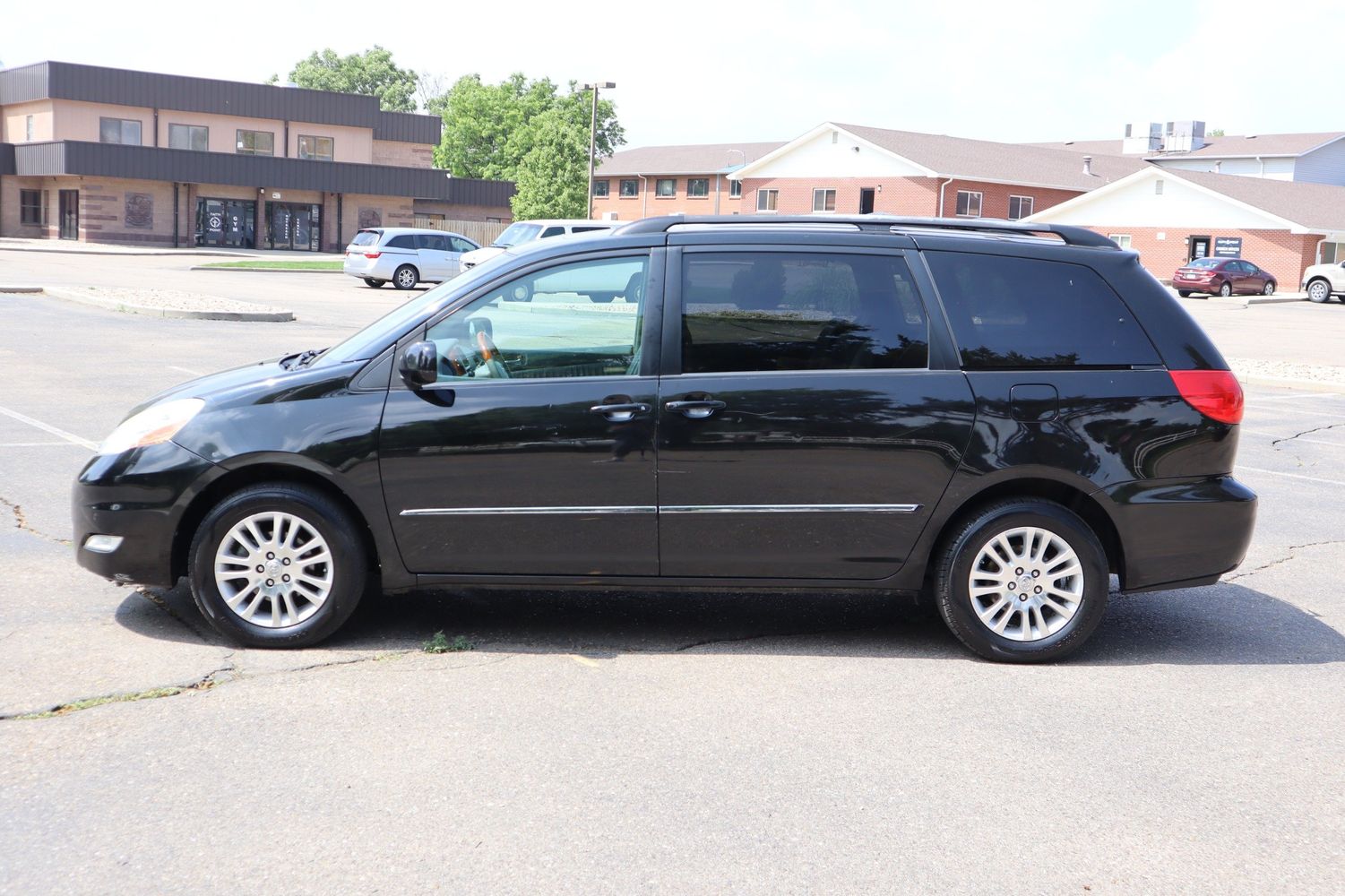 2008 Toyota Sienna XLE Limited | Victory Motors of Colorado