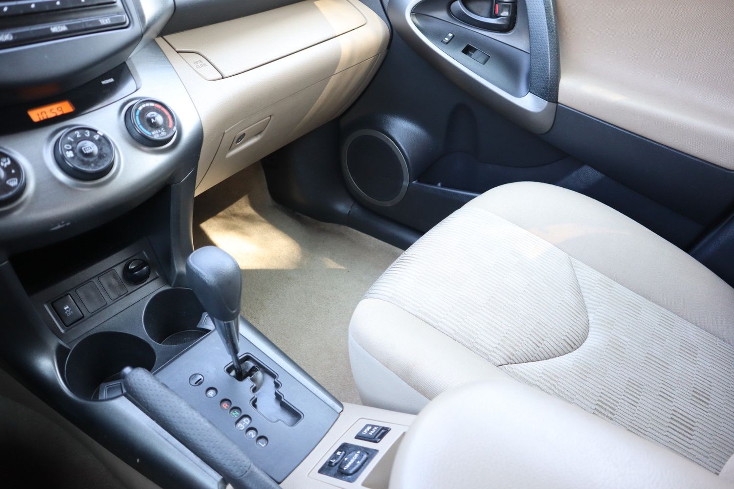 2012 Toyota RAV4 Base | Victory Motors of Colorado
