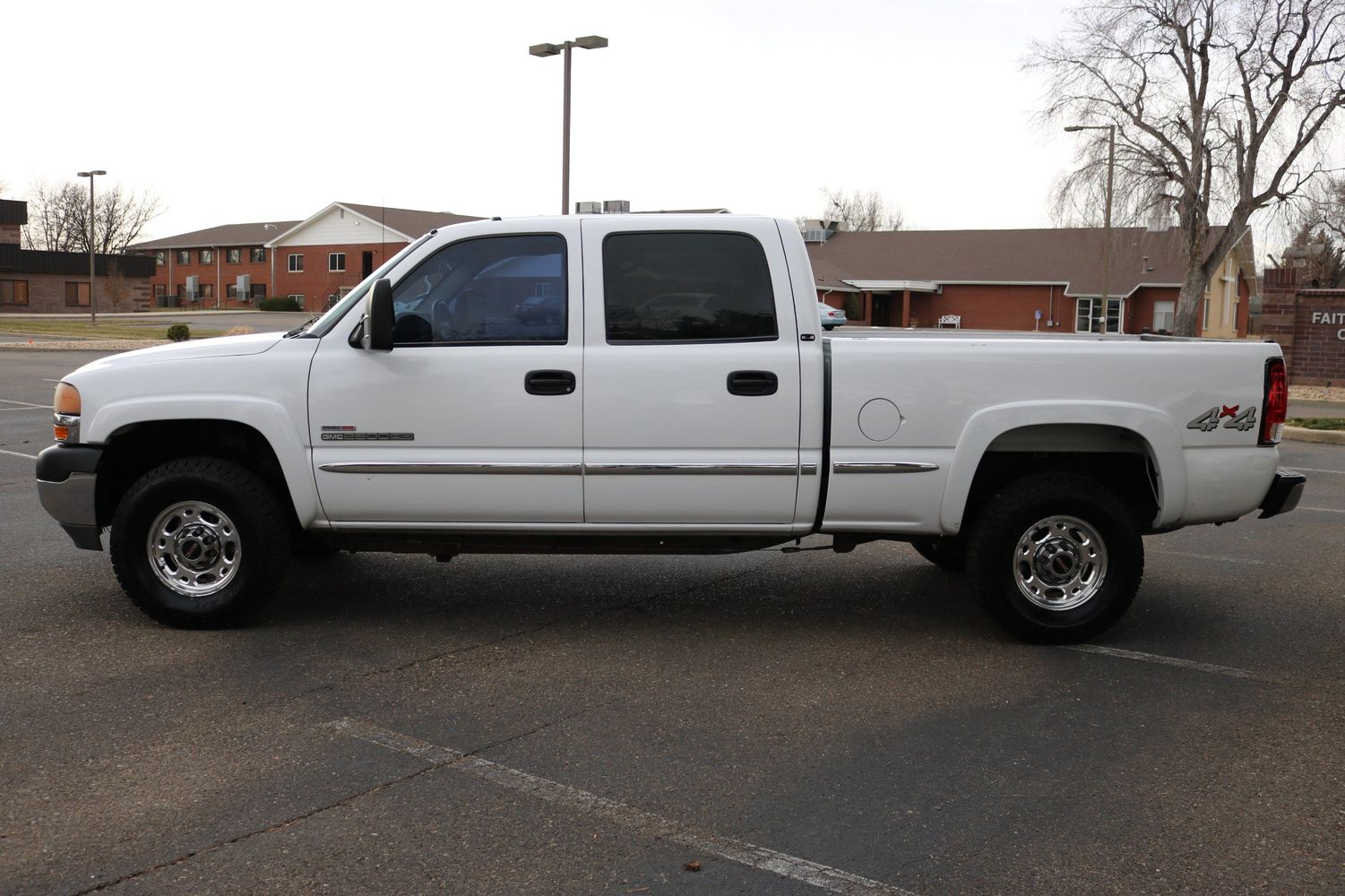 2002 GMC Sierra 2500HD | Victory Motors of Colorado