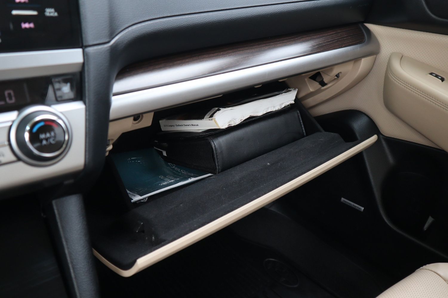 2016 Subaru Legacy 2.5i Limited | Victory Motors of Colorado