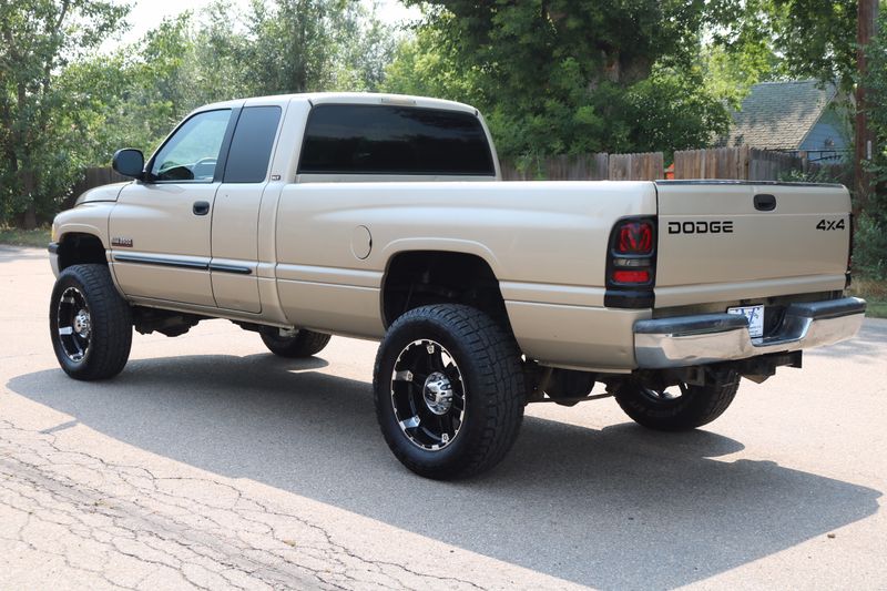 2002 Dodge Ram 2500 Photos
