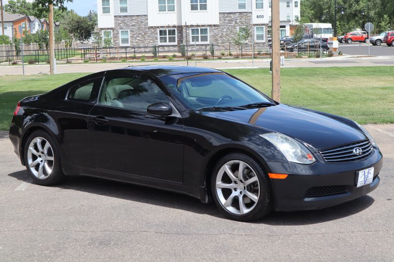 2005 INFINITI G35 Photos