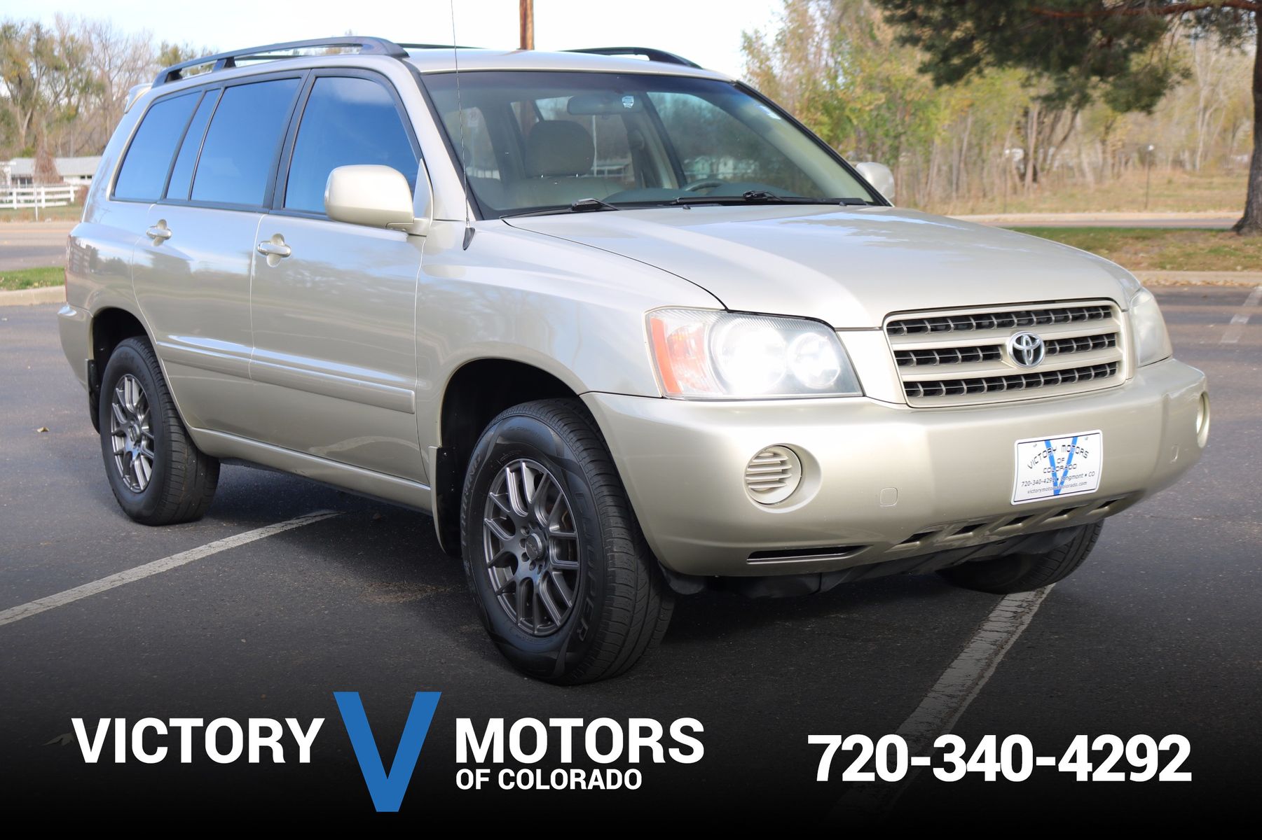 2002 Toyota Highlander AWD | Victory Motors of Colorado