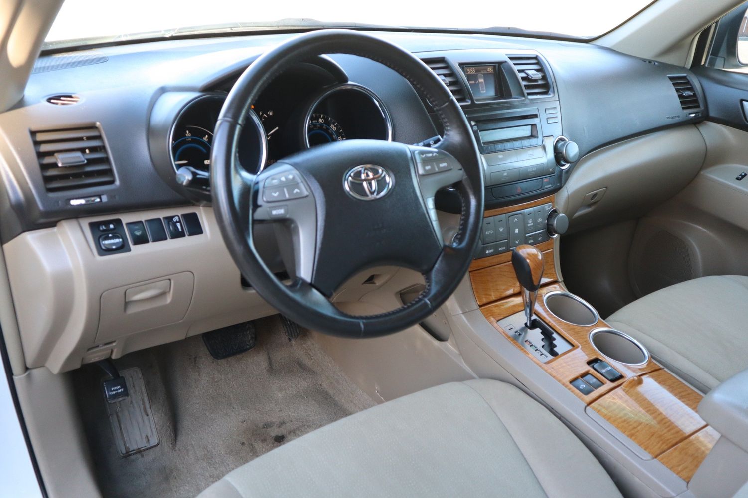 2008 Toyota Highlander Hybrid Base | Victory Motors of Colorado