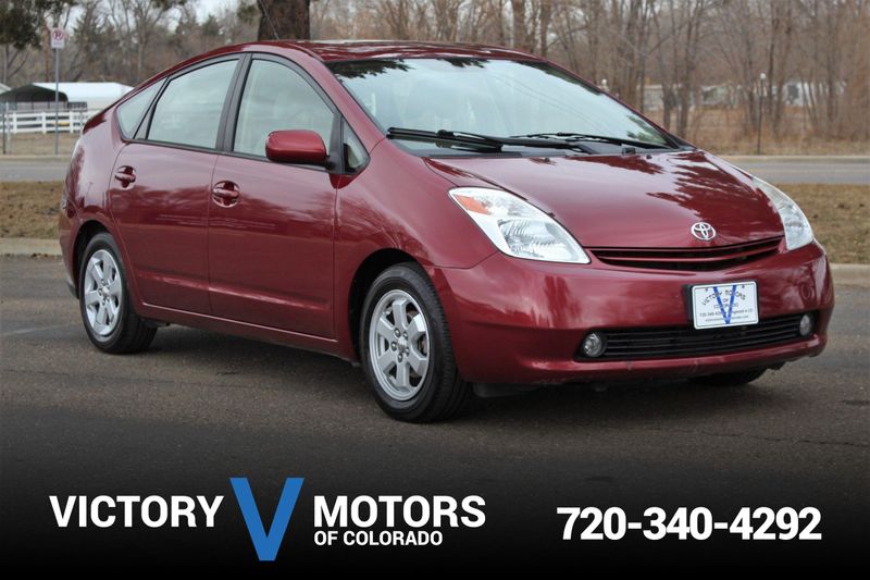 2004 Toyota Prius Photos