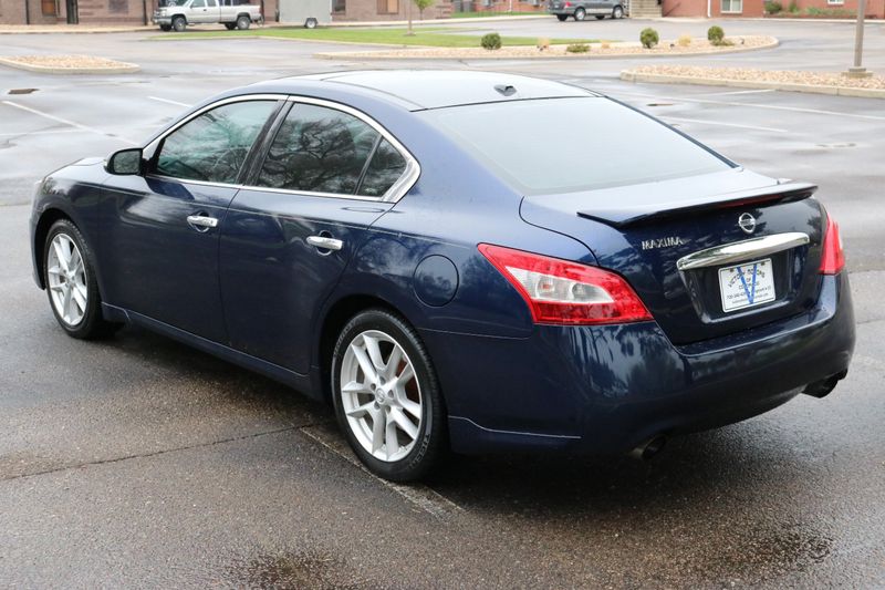 2009 Nissan Maxima Photos