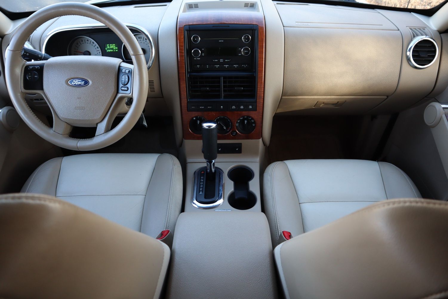 2010 Ford Explorer Eddie Bauer | Victory Motors of Colorado