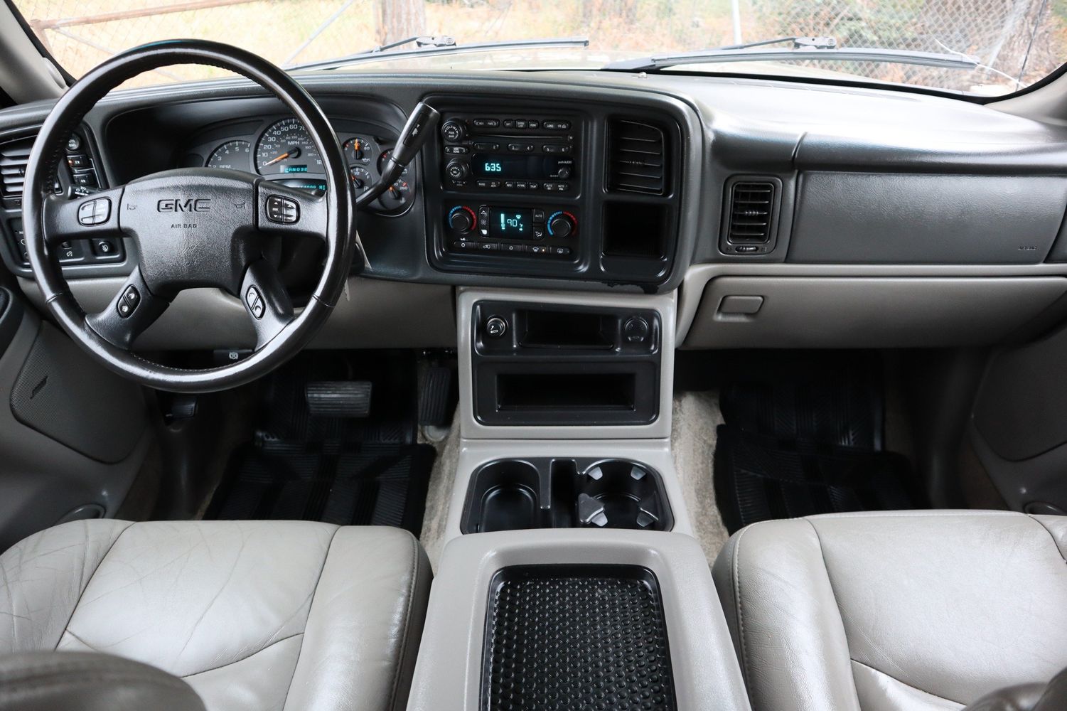 2003 GMC Yukon XL 2500 SLT | Victory Motors of Colorado