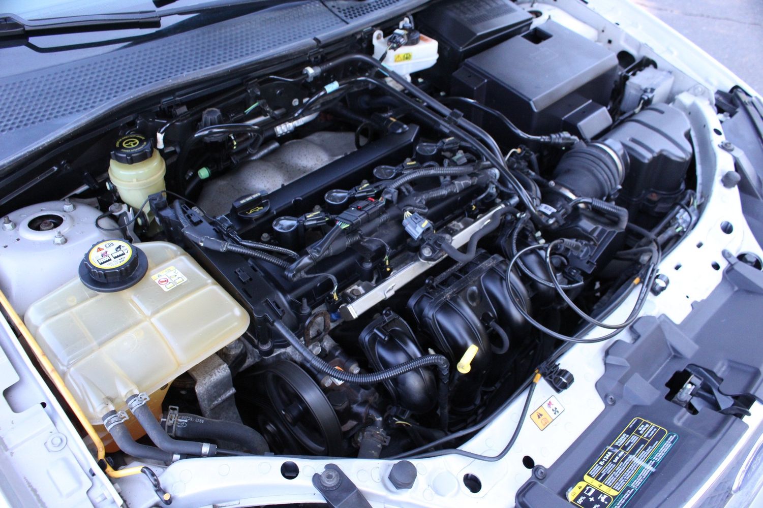 2005 Ford Focus ZX4 SE | Victory Motors of Colorado